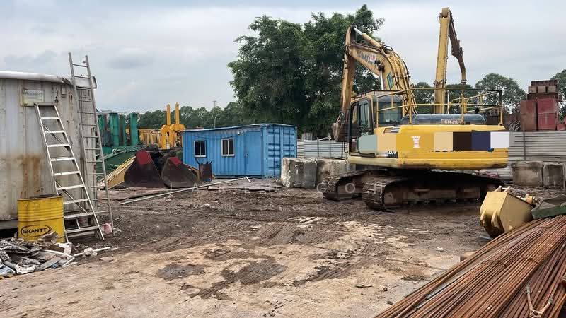 Jurong Hardcore Open Yard | Power & Water | NO FEW MONTHS Lease, Jln ...