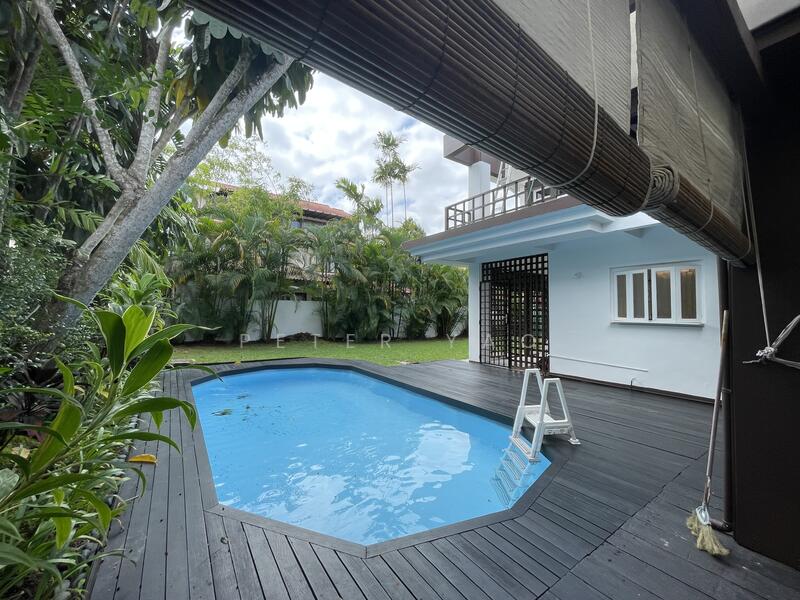 Tropical Resort Style Bungalow, Huge Garden and Pool along Sunset Drive ...
