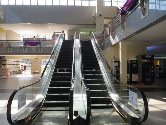 Elias Mall, 625 Elias Road, 525 sqft, Other Retail For Rent, by Betty ...