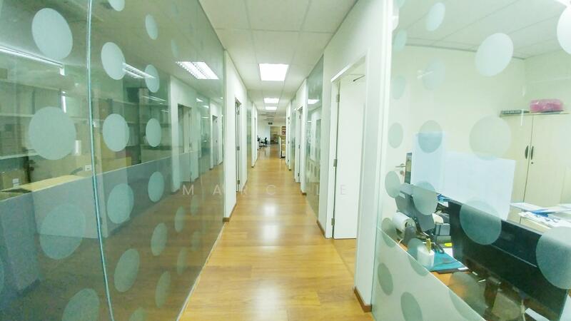 Commercial Properties for Sale at Lipo Building, Sept 2025