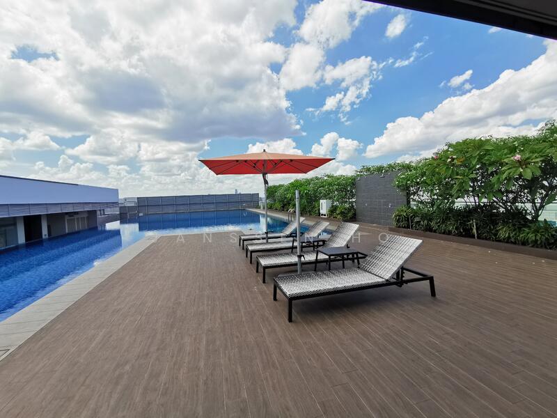 Nordcom II, 2 Gambas Crescent, 1668 sqft, Light Industrial (B1) For ...