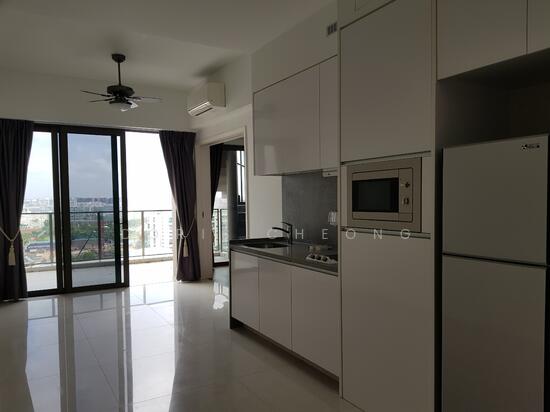 Kovan Regency Condominium For Sale at S$ 1,500,000 | PropertyGuru Singapore