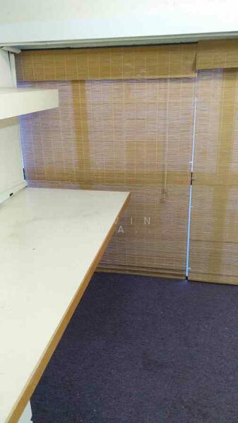 Heng Loong Building, 61 Bukit Batok Crescent, 100 sqft, Light ...
