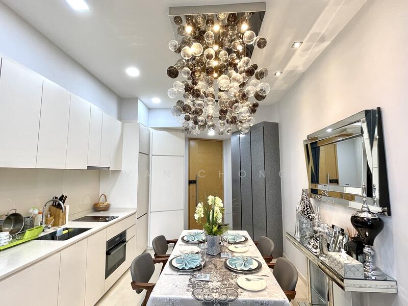 The Crest for Sale in Singapore