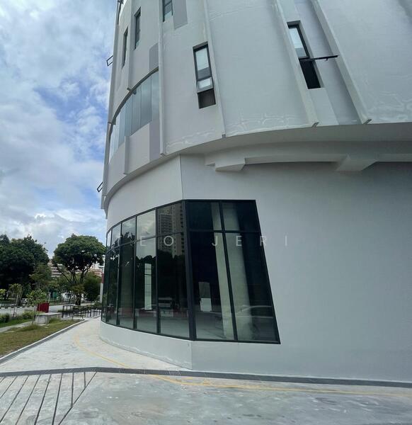 Freehold Industrial Building in Alexandra For Sale!, , 54,748 sqft ...