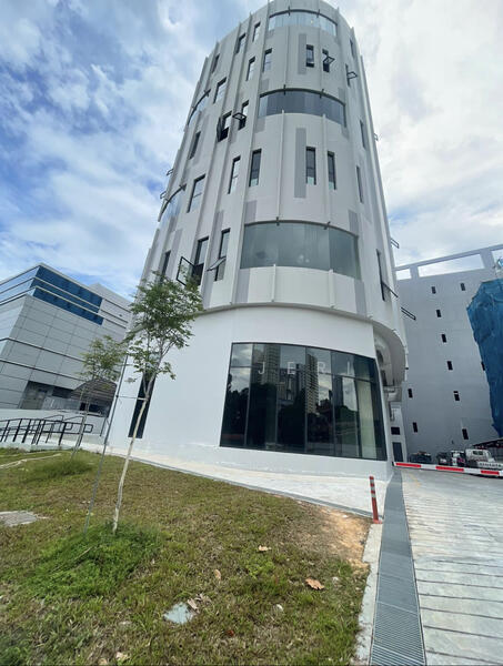 Freehold Industrial Building in Alexandra For Sale!, , 54,748 sqft ...