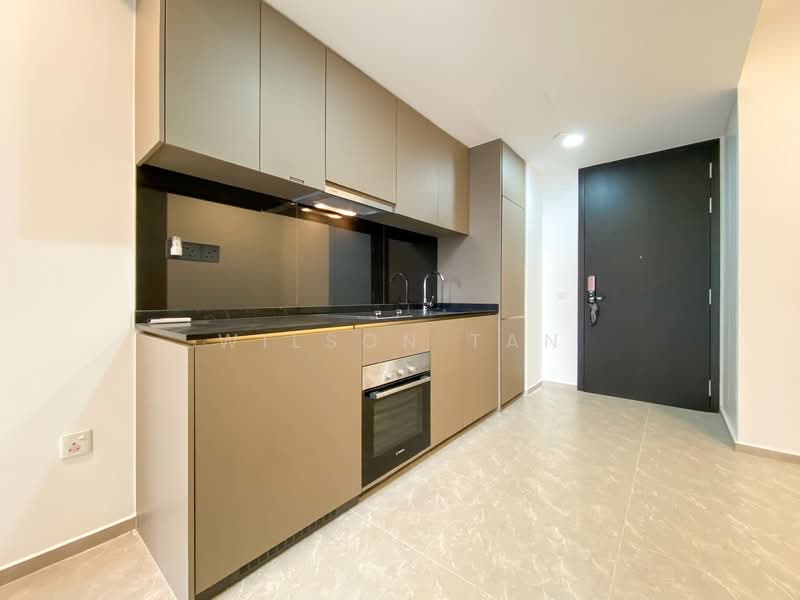 Park Colonial, 2 Woodleigh Lane, 1 Bedroom, 506 sqft, Condominium For ...