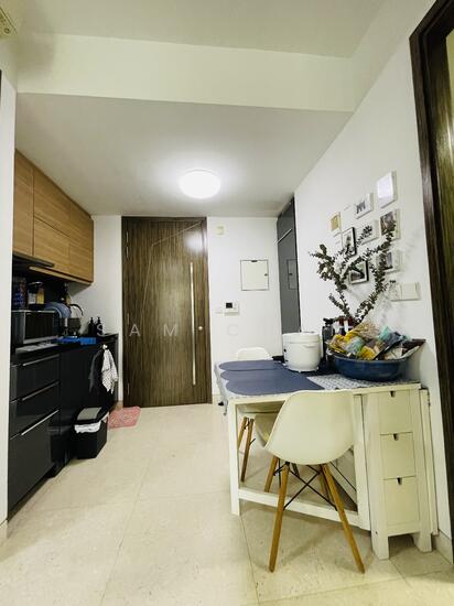 Stellar RV Condominium For Sale at S$ 1,200,000 | PropertyGuru Singapore