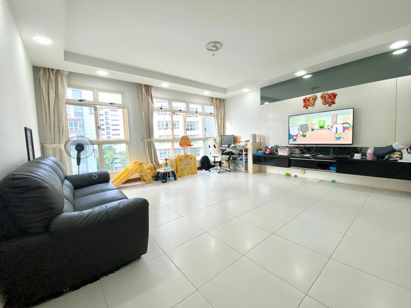 HDB 5 Room Flat For Sale, in Sengkang | PropertyGuru Singapore