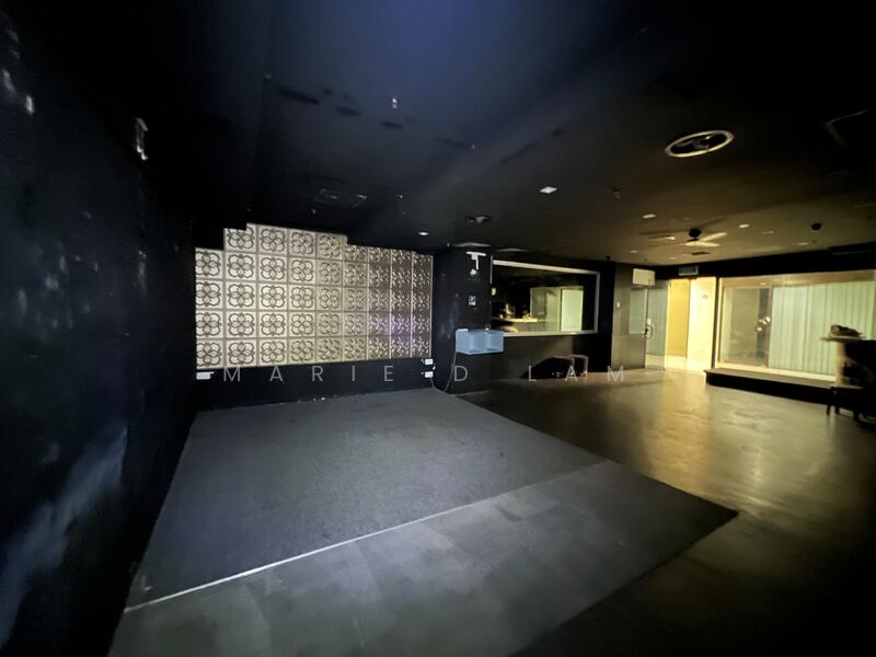 The Adelphi, 1 Coleman Street, 805 sqft, Mall Shop For Sale, by Marie D ...