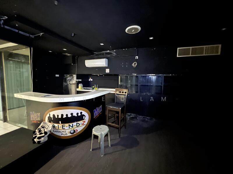 The Adelphi, 1 Coleman Street, 805 sqft, Mall Shop For Sale, by Marie D ...