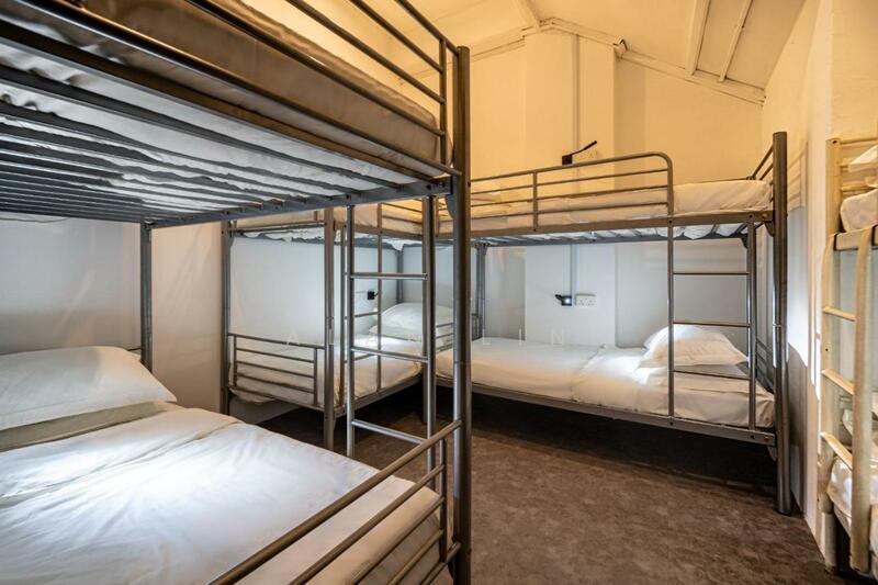 Workers' Dormitory / Hostel Bed With Aircon In Central Area, , 500 sqft ...