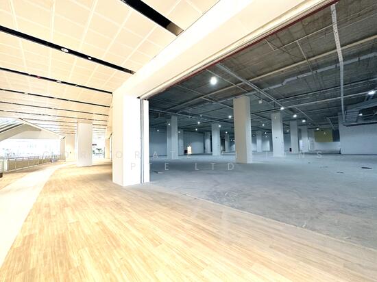 AFFORDABLE BUSINESS SPACE with Lift Lobby Frontage next Retail Mall ...