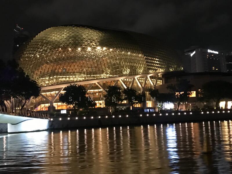 Rare CBD Prime Commercial F&B / Retail Mall with Direct Link to MRT ...