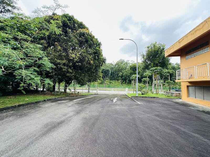 STANDALONE FACTORY. Pre-fitted Production Area. 2 Gates. Suits ...