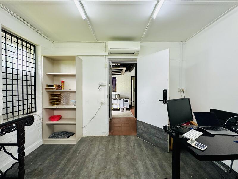 Commercial Properties for Rent - 2 White Street, Jan 2026