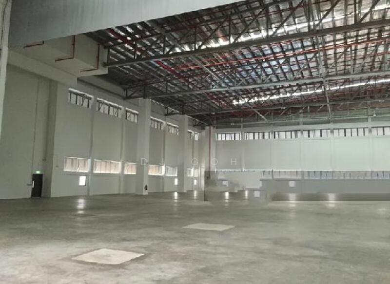 Built to suit l Ground l Tuas l Warehouse l Ceiling 15M high l 410,000 ...