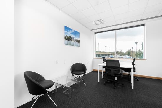 Capitol Piazza, 13 Stamford Road, 646 sqft, Office For Rent, by Regus ...