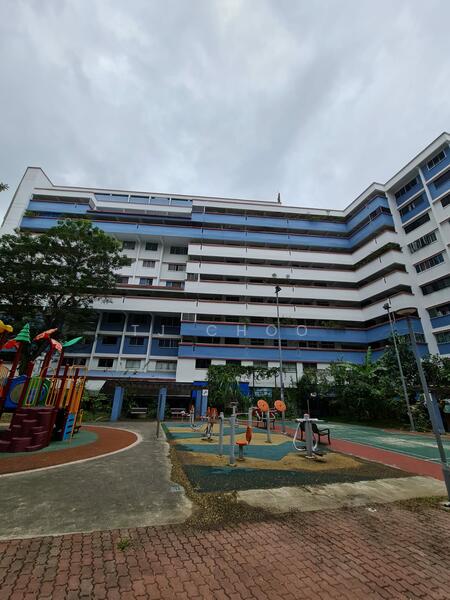 Yishun Central Chong Pang HDB Good Value Shop for Sales, Yishun Avenue ...