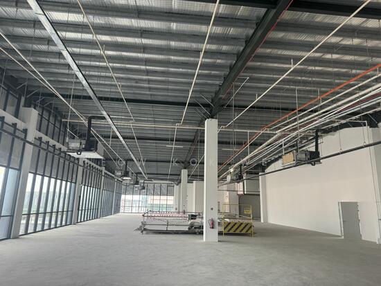 7m showroom/ production & assembly/ office & warehouse / distribution ...