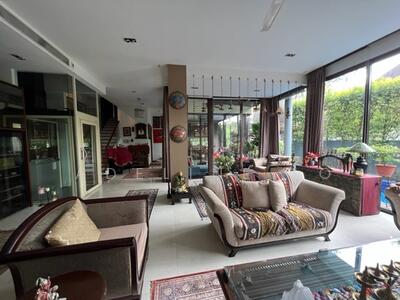 Sunset Way Houses for Sale: 260 Listings