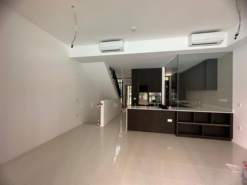 2,440 Apartments & Condos for Sale in Hougang / Punggol / Sengkang