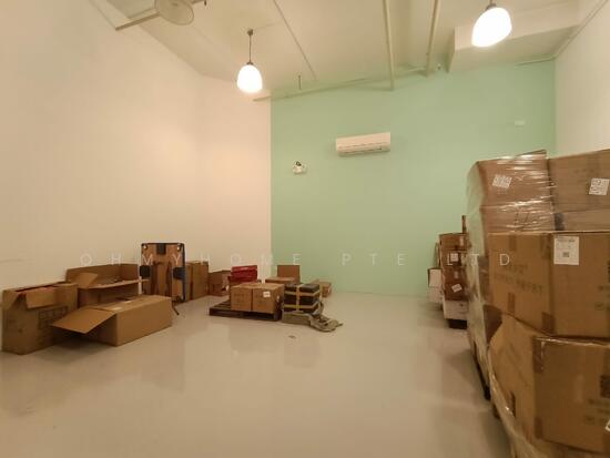 Tradehub 21, 18 Boon Lay Way, 1977 sqft, Light Industrial (B1) For Rent, by TAY CAI CHANG (LOUIS ...
