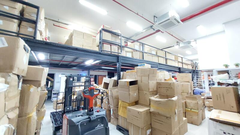 Liberty Warehouse Complex, 220 Tagore Lane, 2120 sqft, Light Industrial ...