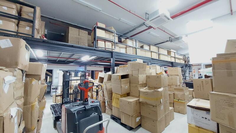 Liberty Warehouse Complex, 220 Tagore Lane, 2120 sqft, Light Industrial ...