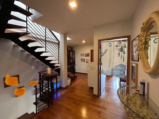 Charming Terrace House Opera Estate, Terang Bulan Avenue/Siglap Road ...