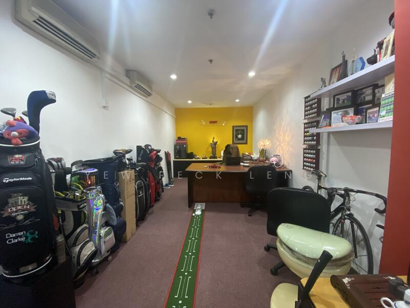 Midview Building, 50 Bukit Batok Street 23, 1,668 sqft, Light ...