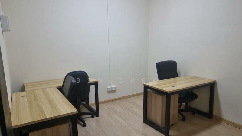 Tradehub 21, 18 Boon Lay Way, 1,593 sqft, Light Industrial (B1) For ...