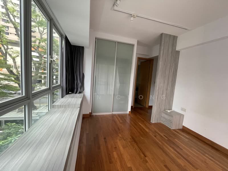 Esta Ruby for Rent in Singapore