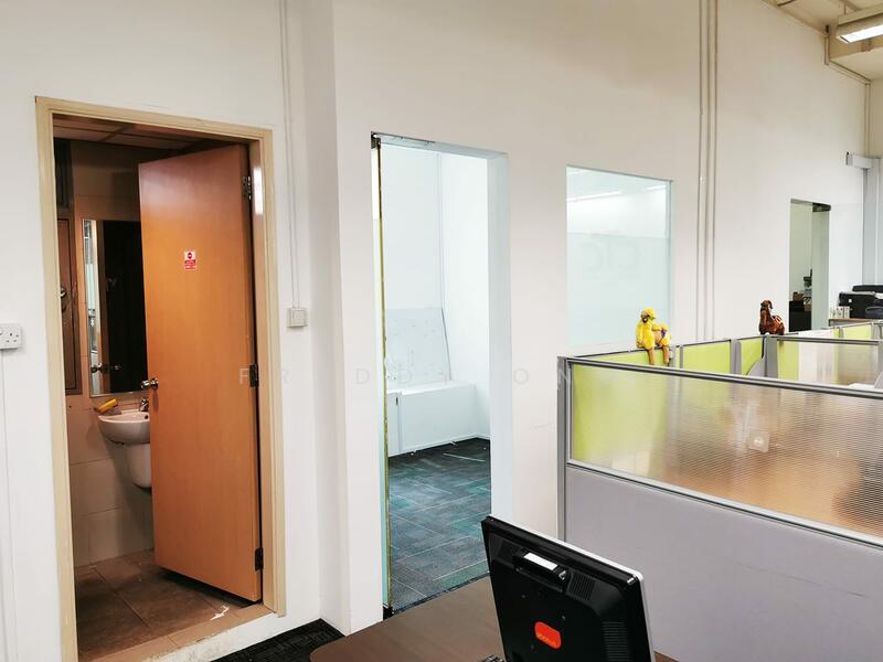 One Commonwealth, 1 Commonwealth Lane, 1420 sqft, Light Industrial (B1 ...