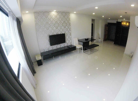 Central Green Condominium For Sale at S$ 1,350,000 | PropertyGuru Singapore