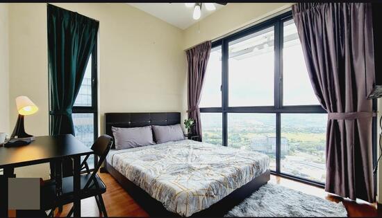 J Gateway, 2 Gateway Drive, Room Rental, 150 sqft, Condominium For Rent ...