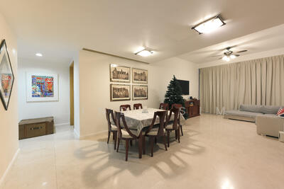 Cairnhill Crest for Sale in Singapore