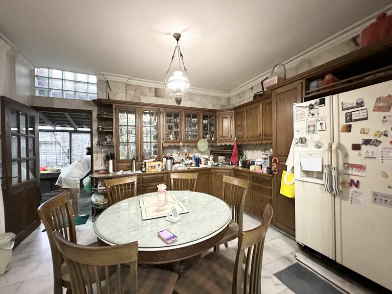 Freehold bungalow with regular land and wide frontage, 2 storey ...