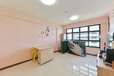68 HDB 3 Room Flat For Sale, in Tampines | PropertyGuru Singapore