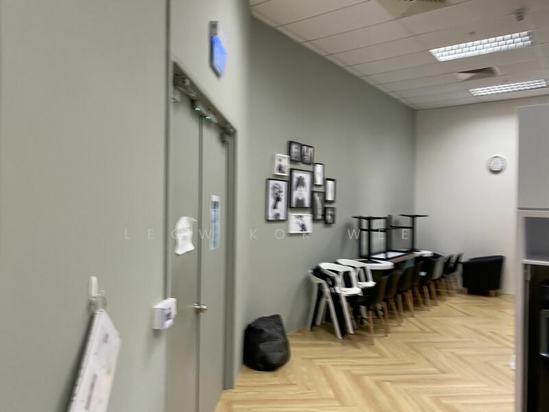 Logistic/ church media office with fitted / bare condition units ...