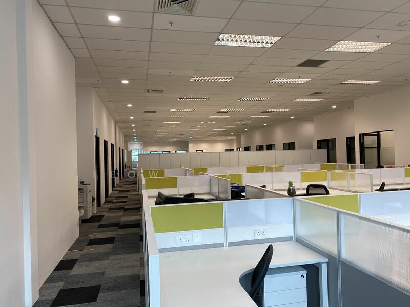 Logistic/ church media office with fitted / bare condition units ...
