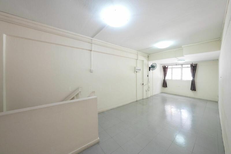 Clementi 2 Level HDB Shophouse/Good Rental Yield, Clementi Avenue 5 ...