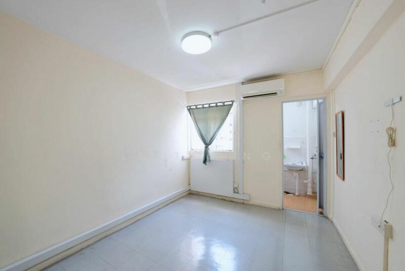 Clementi 2 Level HDB Shophouse/Good Rental Yield, Clementi Avenue 5 ...