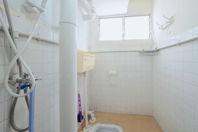 Clementi 2 Level HDB Shophouse/Good Rental Yield, Clementi Avenue 5 ...