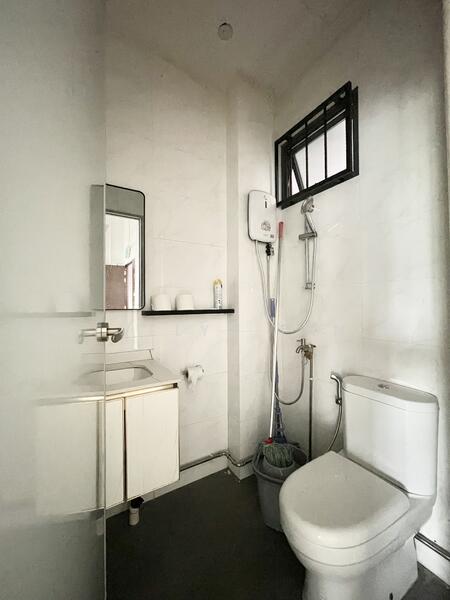 UB. One, 81 Ubi Avenue 4, 1,302 sqft, Light Industrial (B1) For Sale ...