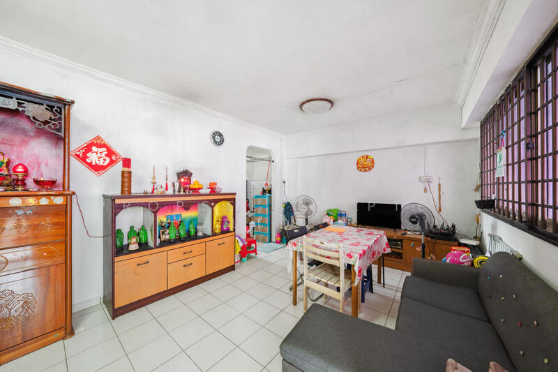 131 HDB 4 Room Flat For Sale, in Yishun | PropertyGuru Singapore