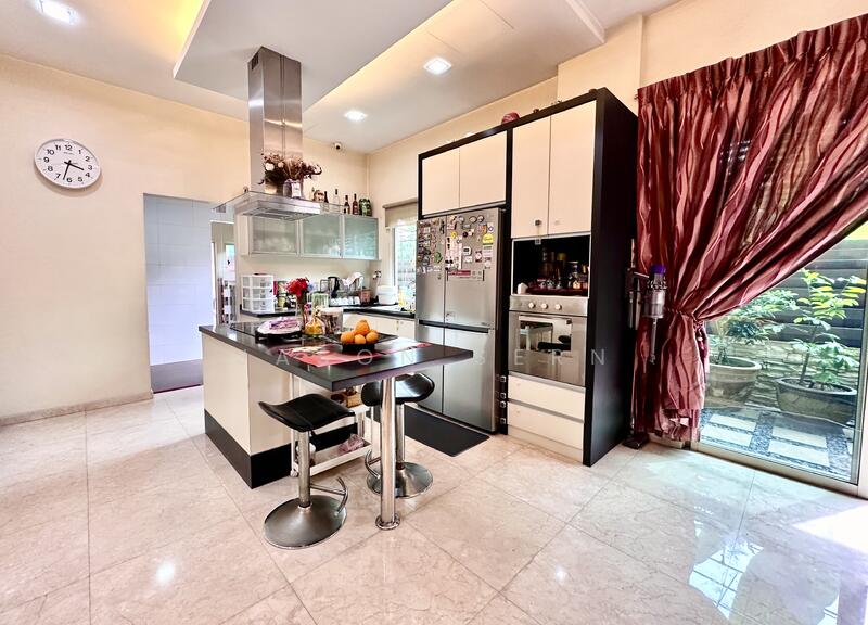 1km to Cedar Primary, Cedar Girls Sec Sch and Walk to Mattar MRT Semi ...