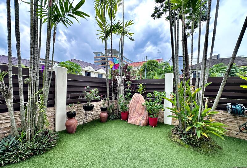 1km to Cedar Primary, Cedar Girls Sec Sch and Walk to Mattar MRT Semi ...