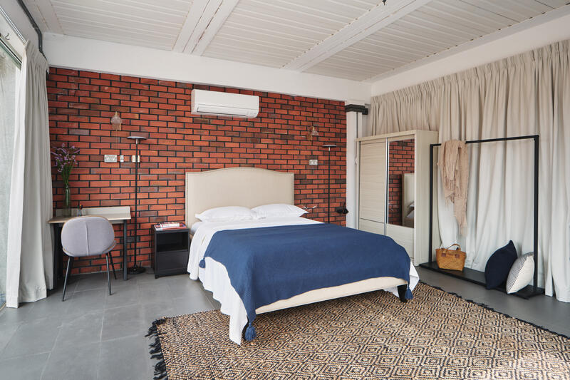 Studio & One-Bedroom Loft Walk-Up Apartment Shophouse Condo Flat Landed ...