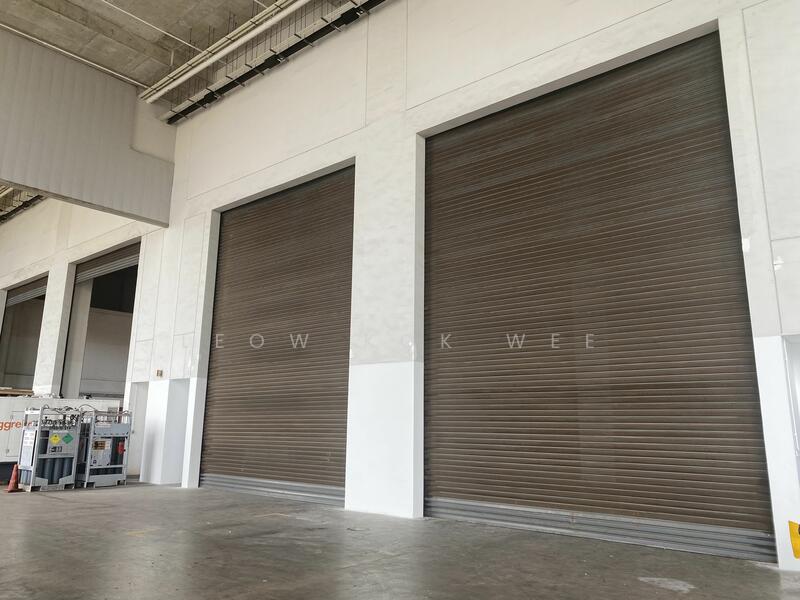 Marine , oil & gas use 12m workshop / warehouse with overhead crane & office ; Openyard space ...